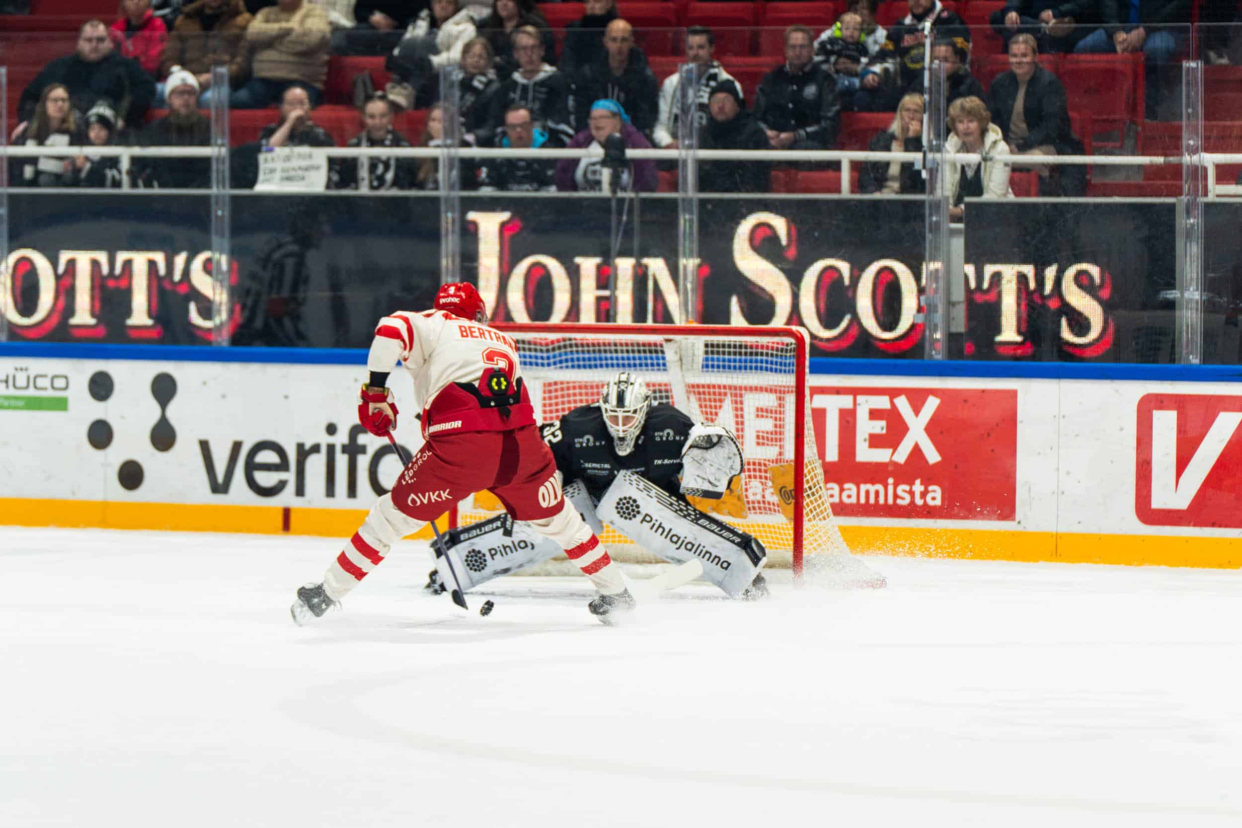 Luuvitonen: Sami Heleniukselta myötätuntoa Liigan heittopussin faneille